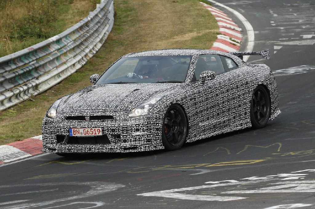 TWO WORDS: GT-R NISMO – Turbo Zone